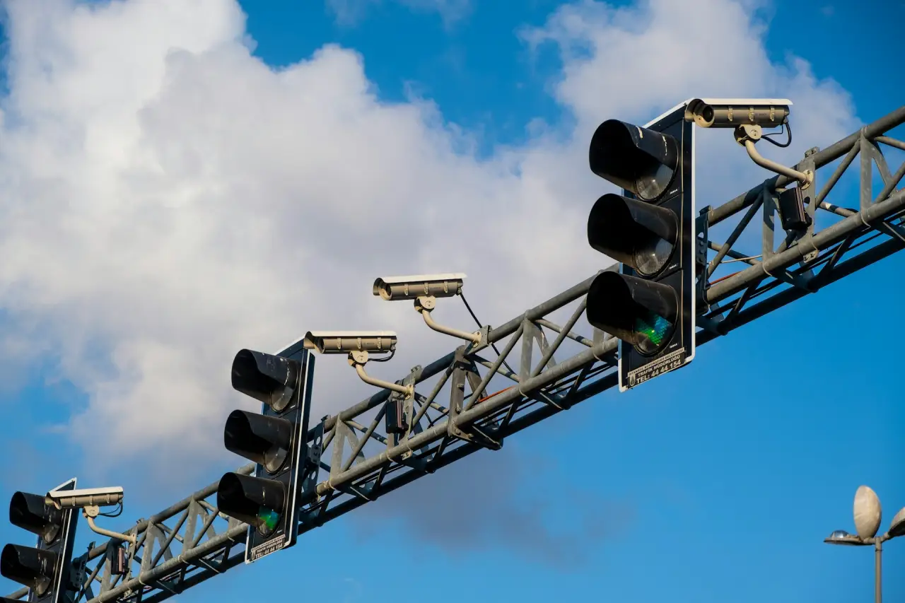 Top 10 Countries with the Most Traffic Enforcement Cameras - Focus on ...
