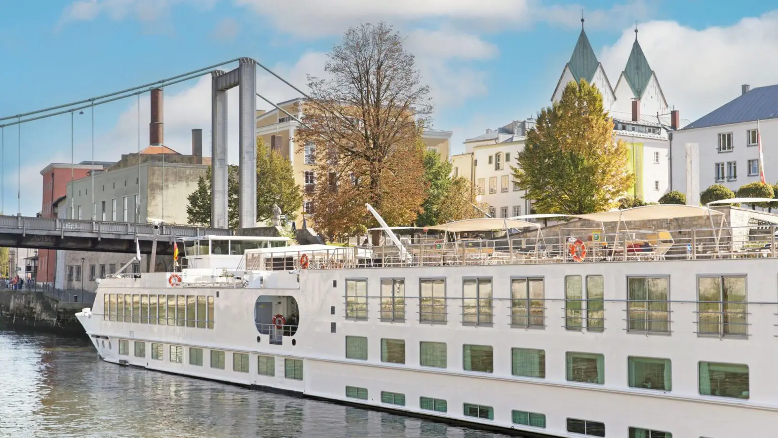 Trafalgar officially debuts its new river cruise offerings on the Rhine ...